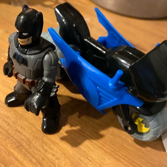 imaginext | Toys | Imaginext Batman With Cape Motorcycle Batmobile ...
